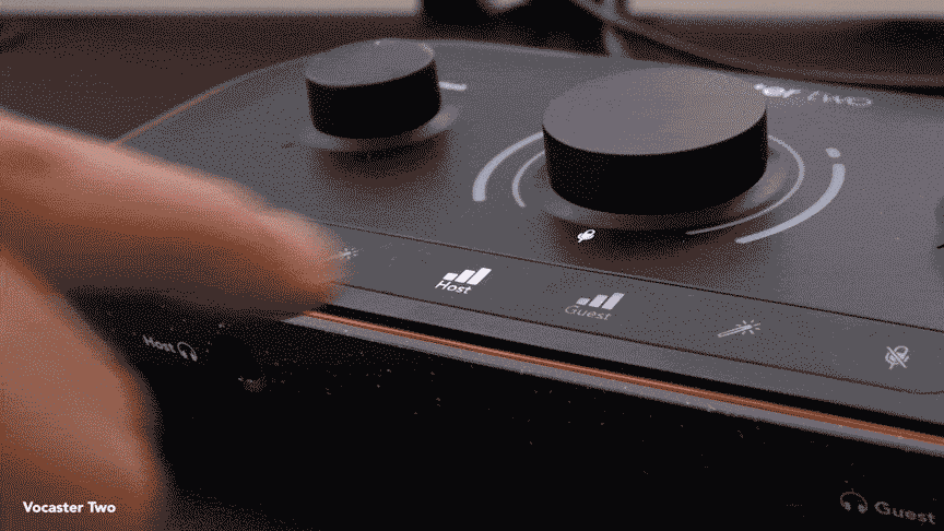 How to Setup Your Vocaster Broadcast Kit – Focusrite